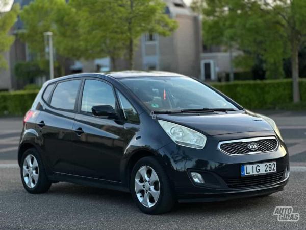 Black Kia Venga 2010 in Ukmerge, with an engine capacity of 1.40 L and mileage of 327 thousand km for 1950 €, photo 7 on AUTOMOTO.COM.LV