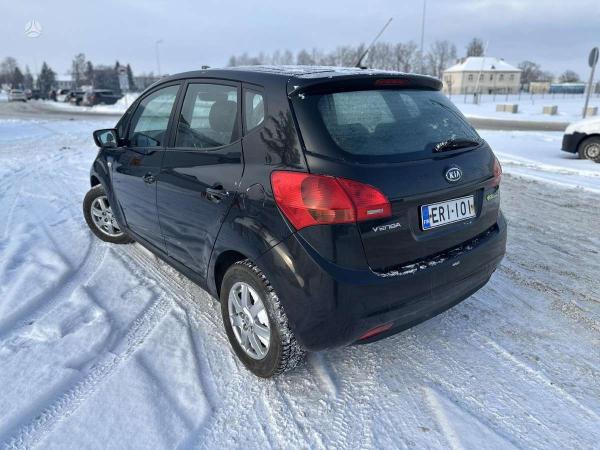 Black Kia Venga 2011 in Marijampole, with an engine capacity of 1.40 L and mileage of 189 thousand km for 2550 €, photo 5 on AUTOMOTO.COM.LV