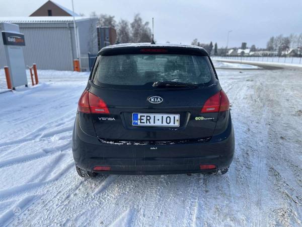 Black Kia Venga 2011 in Marijampole, with an engine capacity of 1.40 L and mileage of 189 thousand km for 2550 €, photo 6 on AUTOMOTO.COM.LV