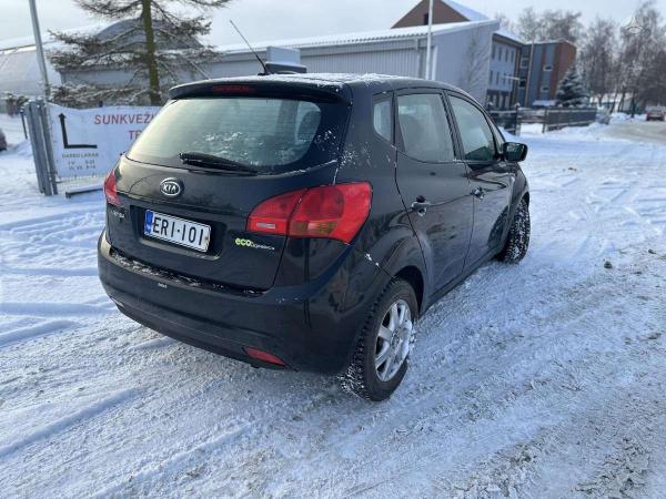 Black Kia Venga 2011 in Marijampole, with an engine capacity of 1.40 L and mileage of 189 thousand km for 2550 €, photo 7 on AUTOMOTO.COM.LV