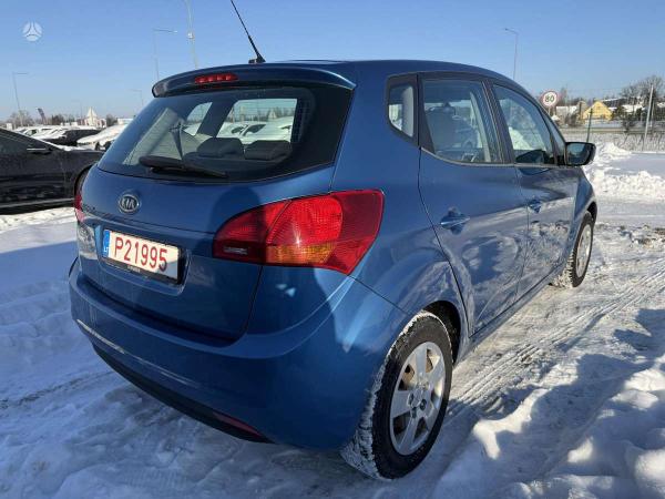 Blue Kia Venga 2011 in Vilnius, with an engine capacity of 1.59 L and mileage of 52 thousand km for 6599 €, photo 3 on AUTOMOTO.COM.LV