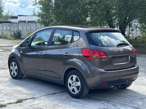 Brūns Kia Venga 2014 Šauļi, ar dzinēja tilpumu 1.40 L un nobraukumu 168 tūkst. km par 1650 €, foto 4 vietnē AUTOMOTO.COM.LV