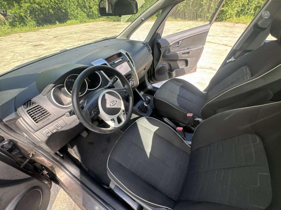 Brūns Kia Venga 2014 Šauļi, ar dzinēja tilpumu 1.40 L un nobraukumu 168 tūkst. km par 1650 €, foto 10 vietnē AUTOMOTO.COM.LV
