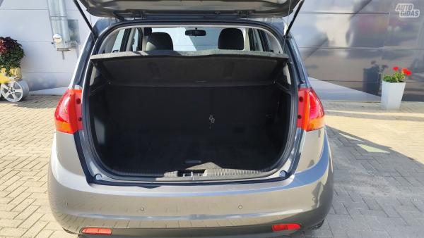 Pelēks Kia Venga 2010 Ramučiai, ar dzinēja tilpumu 1.60 L un nobraukumu 121 tūkst. km par 4250 €, foto 10 vietnē AUTOMOTO.COM.LV