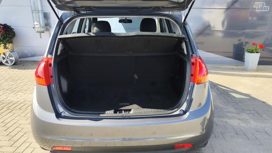 Grey Kia Venga 2010 in Ramuciai, with an engine capacity of 1.60 L and mileage of 121 thousand km for 4250 €, photo 11 on AUTOMOTO.COM.LV