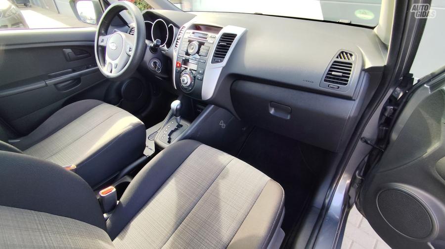 Grey Kia Venga 2010 in Ramuciai, with an engine capacity of 1.60 L and mileage of 121 thousand km for 4250 €, photo 20 on AUTOMOTO.COM.LV