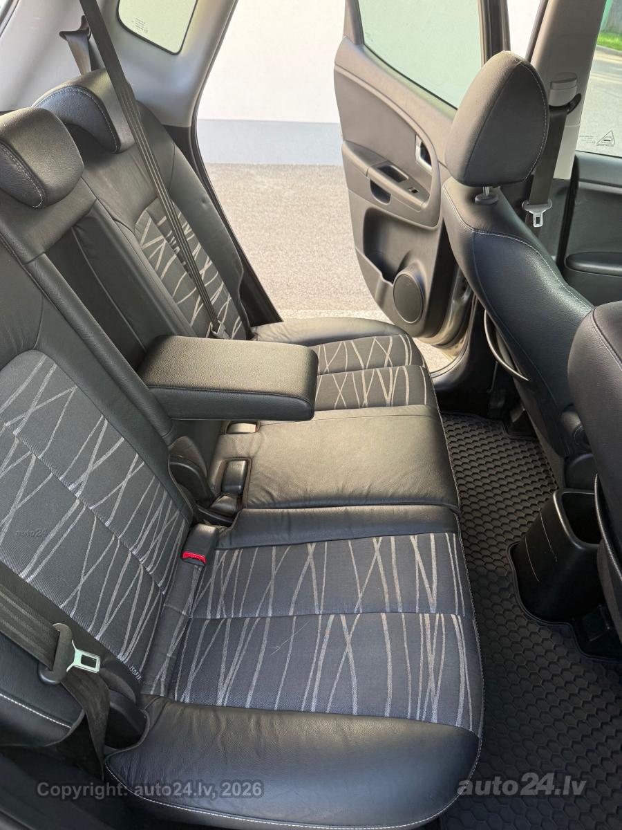 Pelēks Kia Venga 2013 Tartu, ar dzinēja tilpumu 1.60 L un nobraukumu 118 tūkst. km par 5250 €, foto 17 vietnē AUTOMOTO.COM.LV