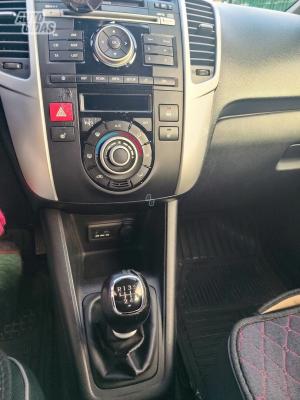 Red Kia Venga 2011 in Vilnius, with an engine capacity of 1.40 L and mileage of 205 thousand km for 2000 €, photo 10 on AUTOMOTO.COM.LV