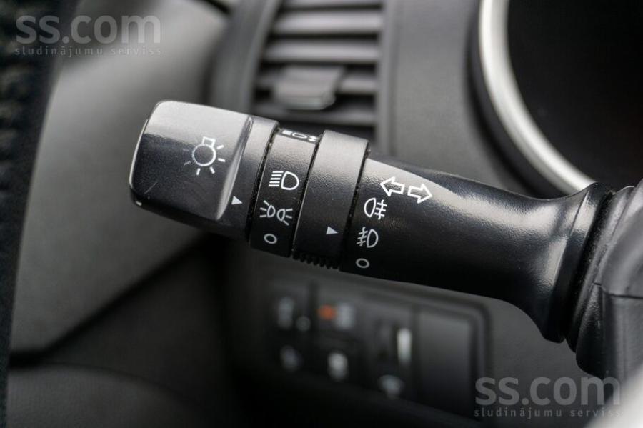Balts Kia Venga 2011 Rīga, ar dzinēja tilpumu 1.40 L un nobraukumu 287 tūkst. km par 2490 €, foto 21 vietnē AUTOMOTO.COM.LV