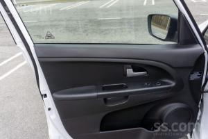 Balts Kia Venga 2011 Rīga, ar dzinēja tilpumu 1.40 L un nobraukumu 287 tūkst. km par 2490 €, foto 23 vietnē AUTOMOTO.COM.LV