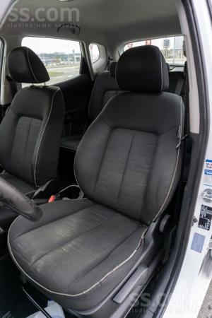 Balts Kia Venga 2011 Rīga, ar dzinēja tilpumu 1.40 L un nobraukumu 287 tūkst. km par 2490 €, foto 24 vietnē AUTOMOTO.COM.LV