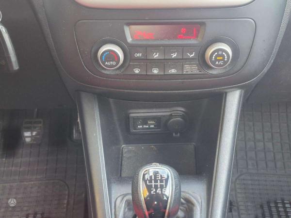 Balts Kia Venga 2017 Rīga, ar dzinēja tilpumu 1.60 L un nobraukumu 190 tūkst. km par 3350 €, foto 11 vietnē AUTOMOTO.COM.LV