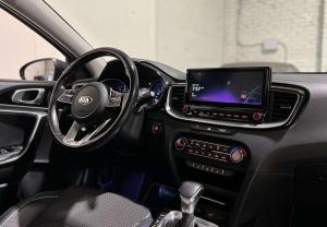 Melns Kia XCeed 2020 Klaipėda, ar dzinēja tilpumu 1.60 L un nobraukumu 186 tūkst. km par 13999 €, foto 3 vietnē AUTOMOTO.COM.LV