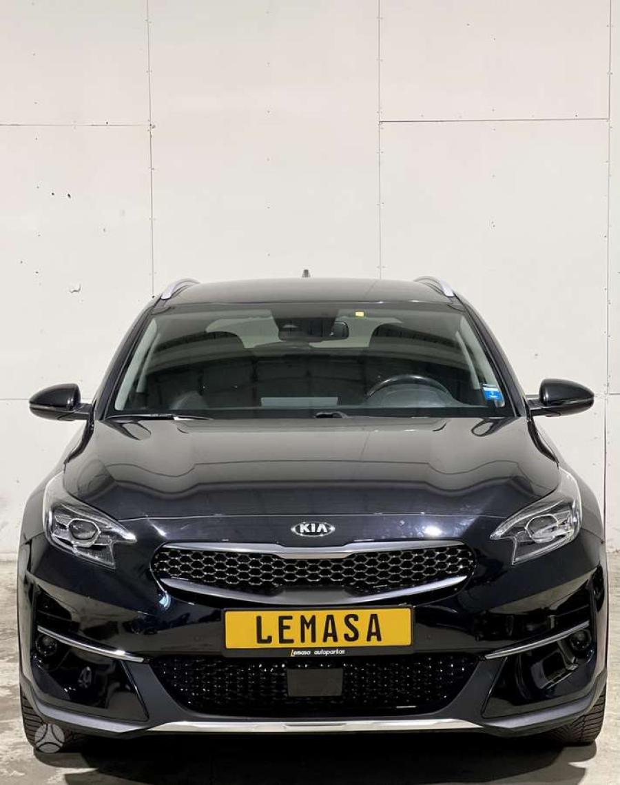 Melns Kia XCeed 2020 Klaipėda, ar dzinēja tilpumu 1.60 L un nobraukumu 186 tūkst. km par 13999 €, foto 5 vietnē AUTOMOTO.COM.LV