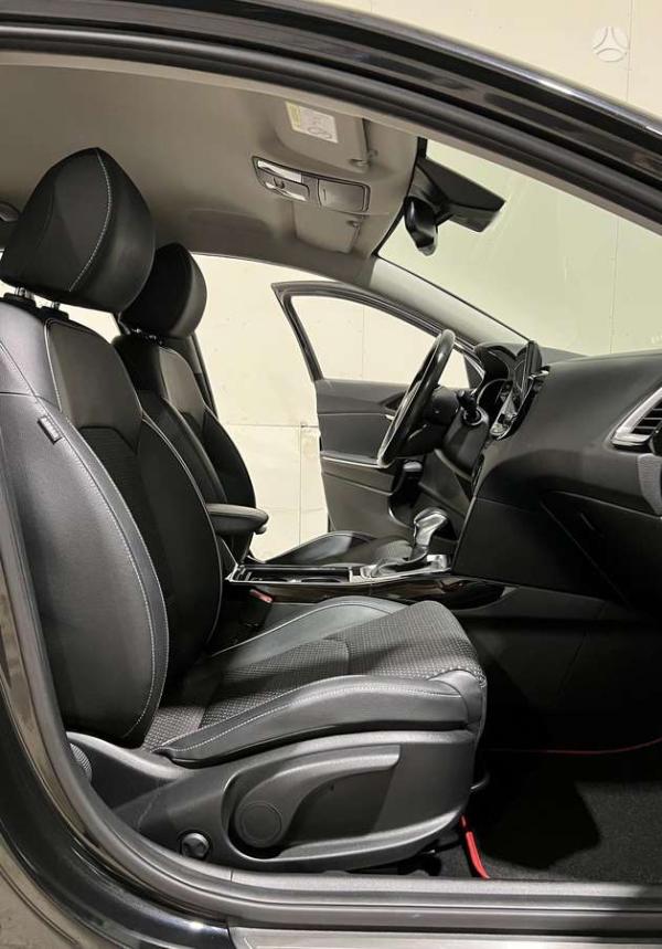 Black Kia XCeed 2020 in Klaipeda, with an engine capacity of 1.60 L and mileage of 186 thousand km for 13999 €, photo 5 on AUTOMOTO.COM.LV