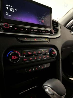 Melns Kia XCeed 2020 Klaipėda, ar dzinēja tilpumu 1.60 L un nobraukumu 186 tūkst. km par 13999 €, foto 12 vietnē AUTOMOTO.COM.LV