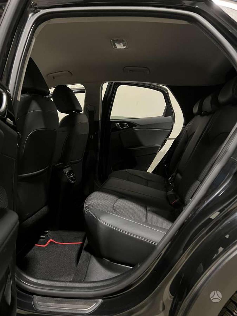 Melns Kia XCeed 2020 Klaipėda, ar dzinēja tilpumu 1.60 L un nobraukumu 186 tūkst. km par 13999 €, foto 13 vietnē AUTOMOTO.COM.LV