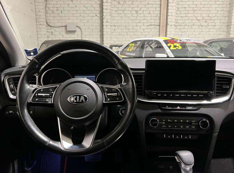 Melns Kia XCeed 2020 Klaipėda, ar dzinēja tilpumu 1.60 L un nobraukumu 186 tūkst. km par 13999 €, foto 24 vietnē AUTOMOTO.COM.LV