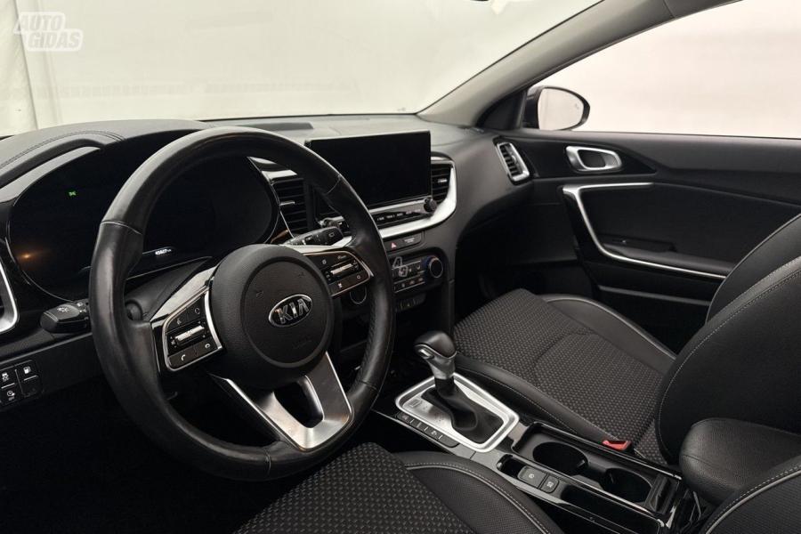 Black Kia XCeed 2021 in Kaunas, with an engine capacity of 0.00 L and mileage of 46 thousand km for 24090 €, photo 13 on AUTOMOTO.COM.LV