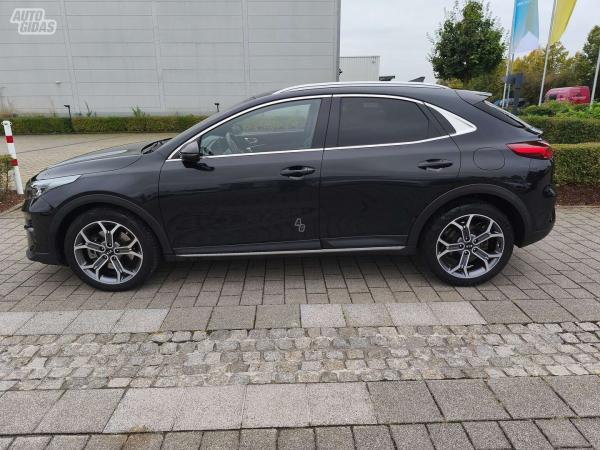 Black Kia XCeed 2021 in Kaunas, with an engine capacity of 1.60 L and mileage of 36 thousand km for 26925 €, photo 5 on AUTOMOTO.COM.LV