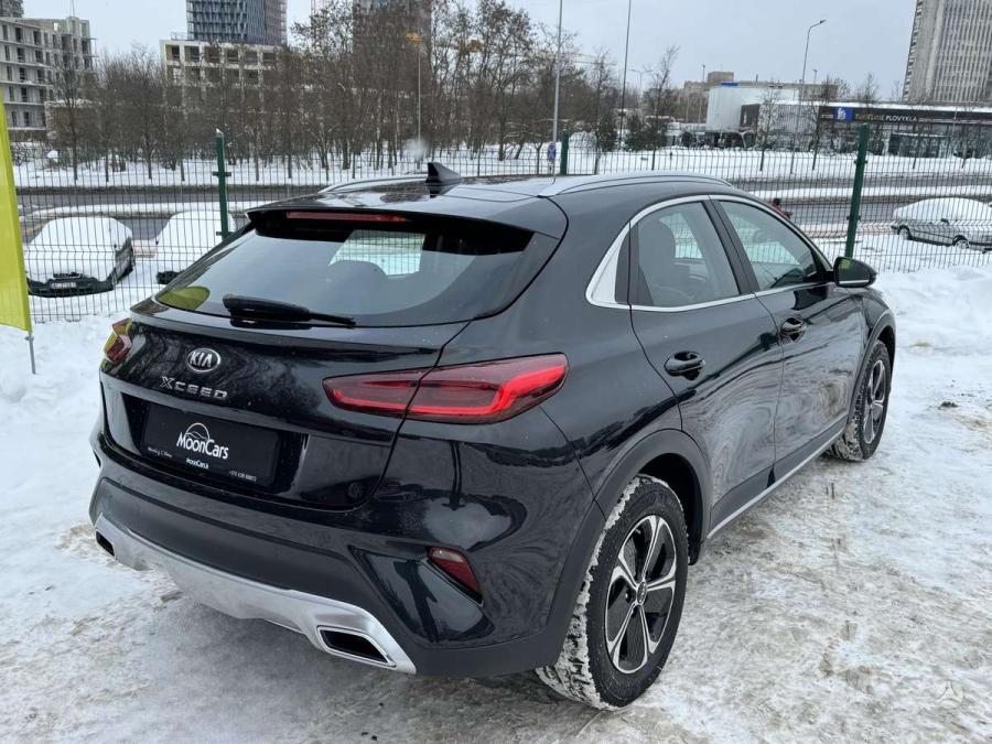 Black Kia XCeed 2021 in Vilnius, with an engine capacity of 1.58 L and mileage of 139 thousand km for 15750 €, photo 6 on AUTOMOTO.COM.LV