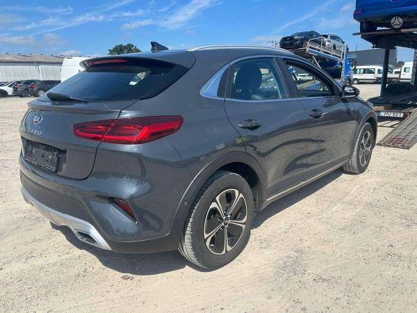 Melns Kia XCeed 2021 Marijampole, ar dzinēja tilpumu 1.58 L un nobraukumu 110 tūkst. km par 16900 €, foto 2 vietnē AUTOMOTO.COM.LV