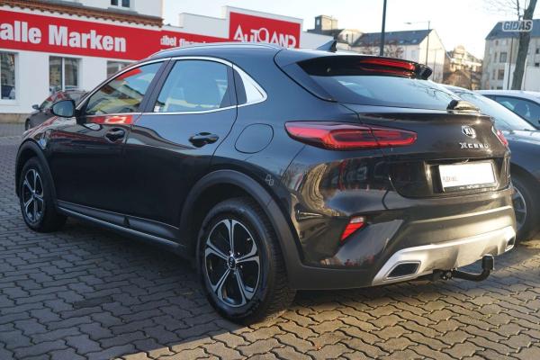 Black Kia XCeed 2022 in Kaunas, with an engine capacity of 1.60 L and mileage of 89 thousand km for 24450 €, photo 4 on AUTOMOTO.COM.LV