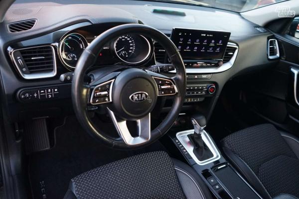 Black Kia XCeed 2022 in Kaunas, with an engine capacity of 1.60 L and mileage of 89 thousand km for 24450 €, photo 9 on AUTOMOTO.COM.LV