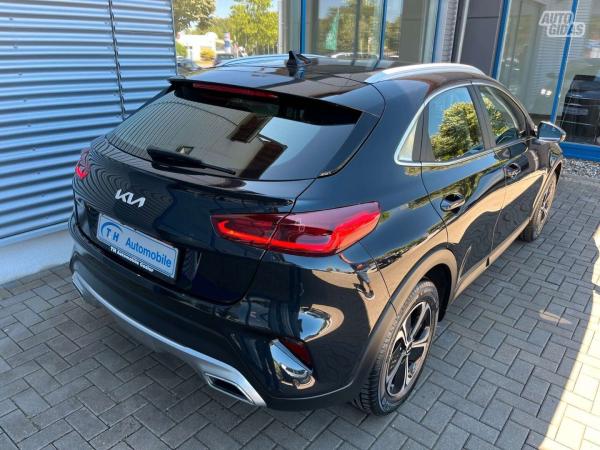 Black Kia XCeed 2022 in Kaunas, with an engine capacity of 1.60 L and mileage of 55 thousand km for 21834 €, photo 4 on AUTOMOTO.COM.LV