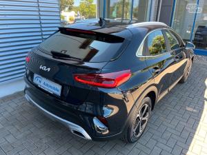 Black Kia XCeed 2022 in Kaunas, with an engine capacity of 1.60 L and mileage of 55 thousand km for 21834 €, photo 4 on AUTOMOTO.COM.LV