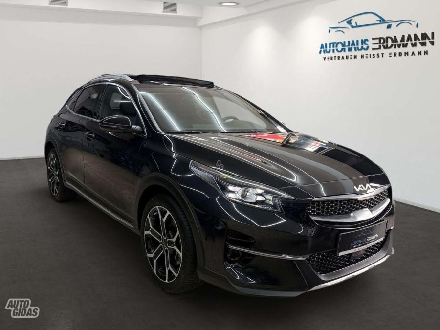 Melns Kia XCeed 2022 Kauņa, ar dzinēja tilpumu 1.60 L un nobraukumu 13 tūkst. km par 31009 €, foto 3 vietnē AUTOMOTO.COM.LV