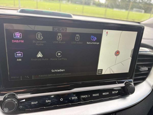 Black Kia XCeed 2022 in Marijampole, with an engine capacity of 1.58 L and mileage of 93 thousand km for 17600 €, photo 3 on AUTOMOTO.COM.LV