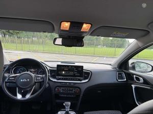 Black Kia XCeed 2022 in Marijampole, with an engine capacity of 1.58 L and mileage of 93 thousand km for 17600 €, photo 31 on AUTOMOTO.COM.LV