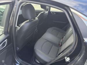 Black Kia XCeed 2022 in Marijampole, with an engine capacity of 1.58 L and mileage of 93 thousand km for 17600 €, photo 37 on AUTOMOTO.COM.LV