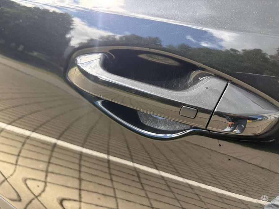 Black Kia XCeed 2022 in Marijampole, with an engine capacity of 1.58 L and mileage of 93 thousand km for 17600 €, photo 43 on AUTOMOTO.COM.LV