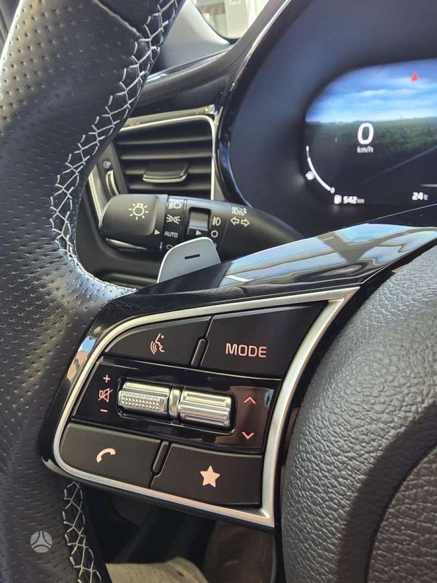 Black Kia XCeed 2023 in Kaunas, with an engine capacity of 1.50 L and mileage of 33 thousand km for 24990 €, photo 11 on AUTOMOTO.COM.LV