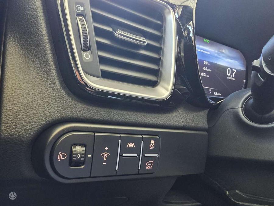 Black Kia XCeed 2023 in Kaunas, with an engine capacity of 1.50 L and mileage of 33 thousand km for 24990 €, photo 16 on AUTOMOTO.COM.LV