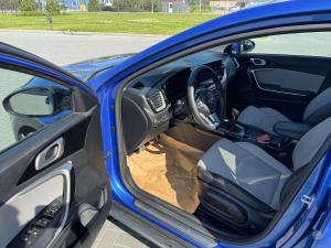 Blue Kia XCeed 2020 in Telschi, with an engine capacity of 1.60 L and mileage of 157 thousand km for 11800 €, photo 21 on AUTOMOTO.COM.LV