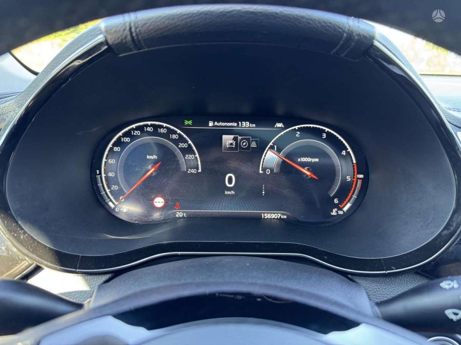Blue Kia XCeed 2020 in Telschi, with an engine capacity of 1.60 L and mileage of 157 thousand km for 11800 €, photo 32 on AUTOMOTO.COM.LV