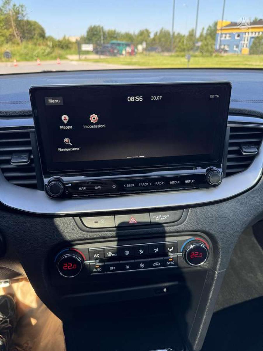 Blue Kia XCeed 2020 in Telschi, with an engine capacity of 1.60 L and mileage of 157 thousand km for 11800 €, photo 44 on AUTOMOTO.COM.LV