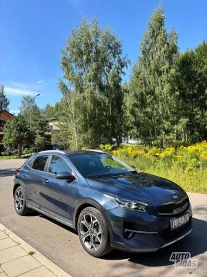 Синий Киа XCeed 2021 в Вильнюс, объемом двигателя 1.50 л и пробегом 81 тыс. км за 17200 €, фото  на AUTOMOTO.COM.LV