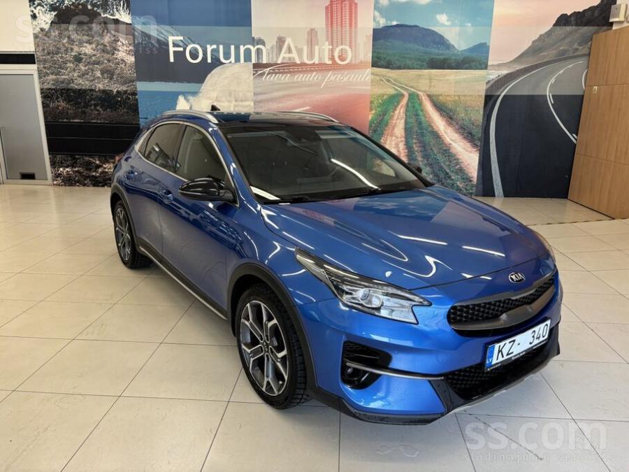 Синий Киа XCeed 2021 в Рига, объемом двигателя 1.60 л и пробегом 127 тыс. км за 15500 €, фото 1 на AUTOMOTO.COM.LV