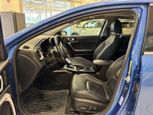 Blue Kia XCeed 2021 in Riga, with an engine capacity of 1.60 L and mileage of 127 thousand km for 15500 €, photo 8 on AUTOMOTO.COM.LV