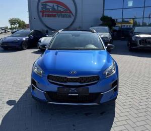 Blue Kia XCeed 2020 in Telschi, with an engine capacity of 1.60 L and mileage of 156 thousand km for 11790 €, photo 4 on AUTOMOTO.COM.LV