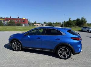 Blue Kia XCeed 2020 in Telschi, with an engine capacity of 1.60 L and mileage of 156 thousand km for 11790 €, photo 7 on AUTOMOTO.COM.LV