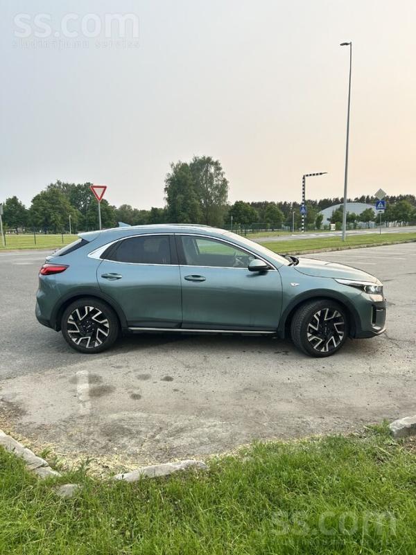 Zils Kia XCeed 2023 Rīga, ar dzinēja tilpumu 1.50 L un nobraukumu 51 tūkst. km par 20200 €, foto 5 vietnē AUTOMOTO.COM.LV
