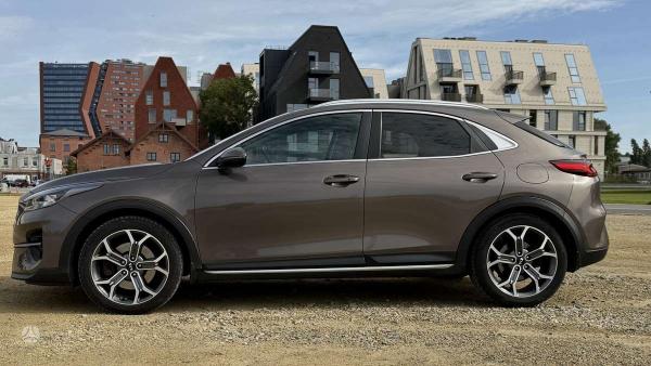 Киа XCeed 2020 в Клайпеда на AUTOMOTO.COM.LV Коричневый Киа XCeed 2020 в Клайпеда, объемом двигателя 1.59 л и пробегом 107 тыс. км за 15500 €, фото 1 на AUTOMOTO.COM.LV