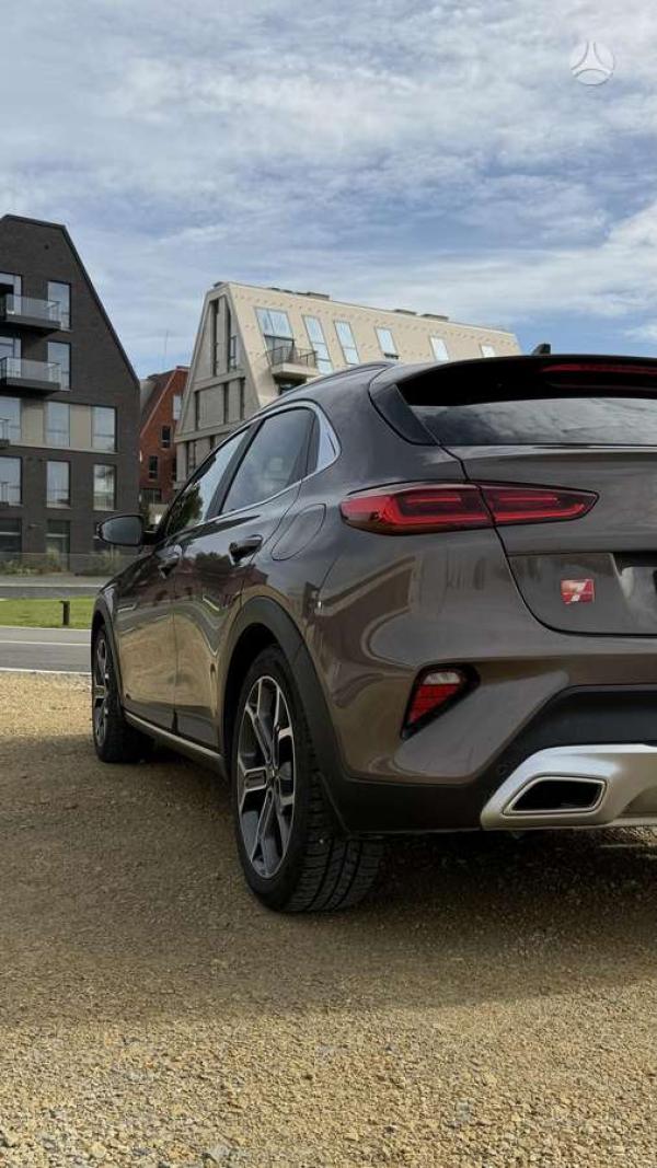Киа XCeed 2020 в Клайпеда на AUTOMOTO.COM.LV Коричневый Киа XCeed 2020 в Клайпеда, объемом двигателя 1.59 л и пробегом 107 тыс. км за 15500 €, фото 4 на AUTOMOTO.COM.LV