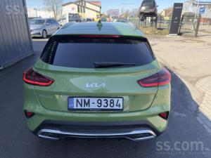 Green Kia XCeed 2023 in Jelgava, with an engine capacity of 1.50 L and mileage of 31 thousand km for 25500 €, photo 5 on AUTOMOTO.COM.LV