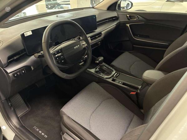 Zaļš Kia XCeed 2026 Kauņa, ar dzinēja tilpumu 1.60 L un nobraukumu 0 tūkst. km par 25990 €, foto 8 vietnē AUTOMOTO.COM.LV